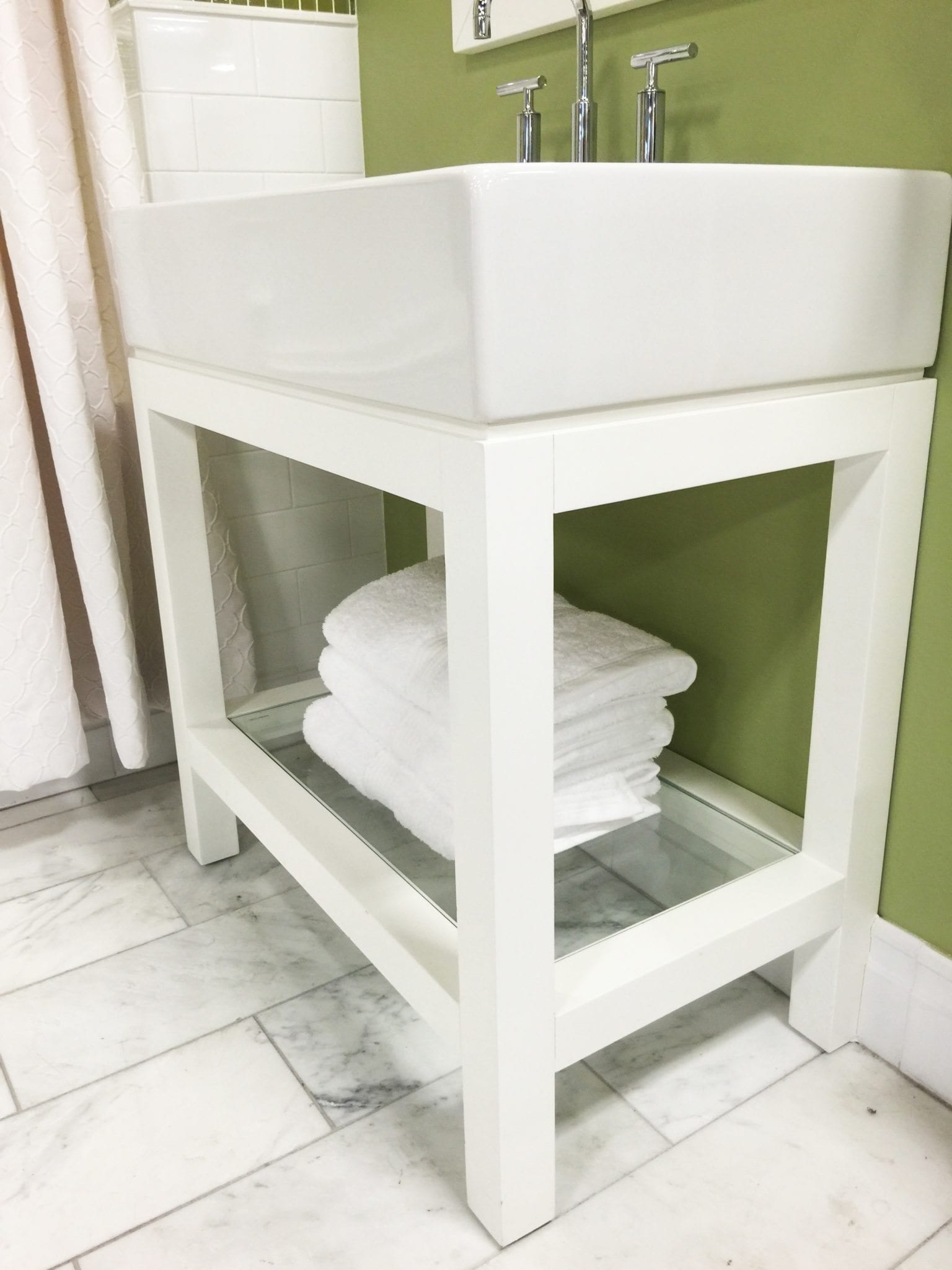 Jane Vanity – Your Bath Store